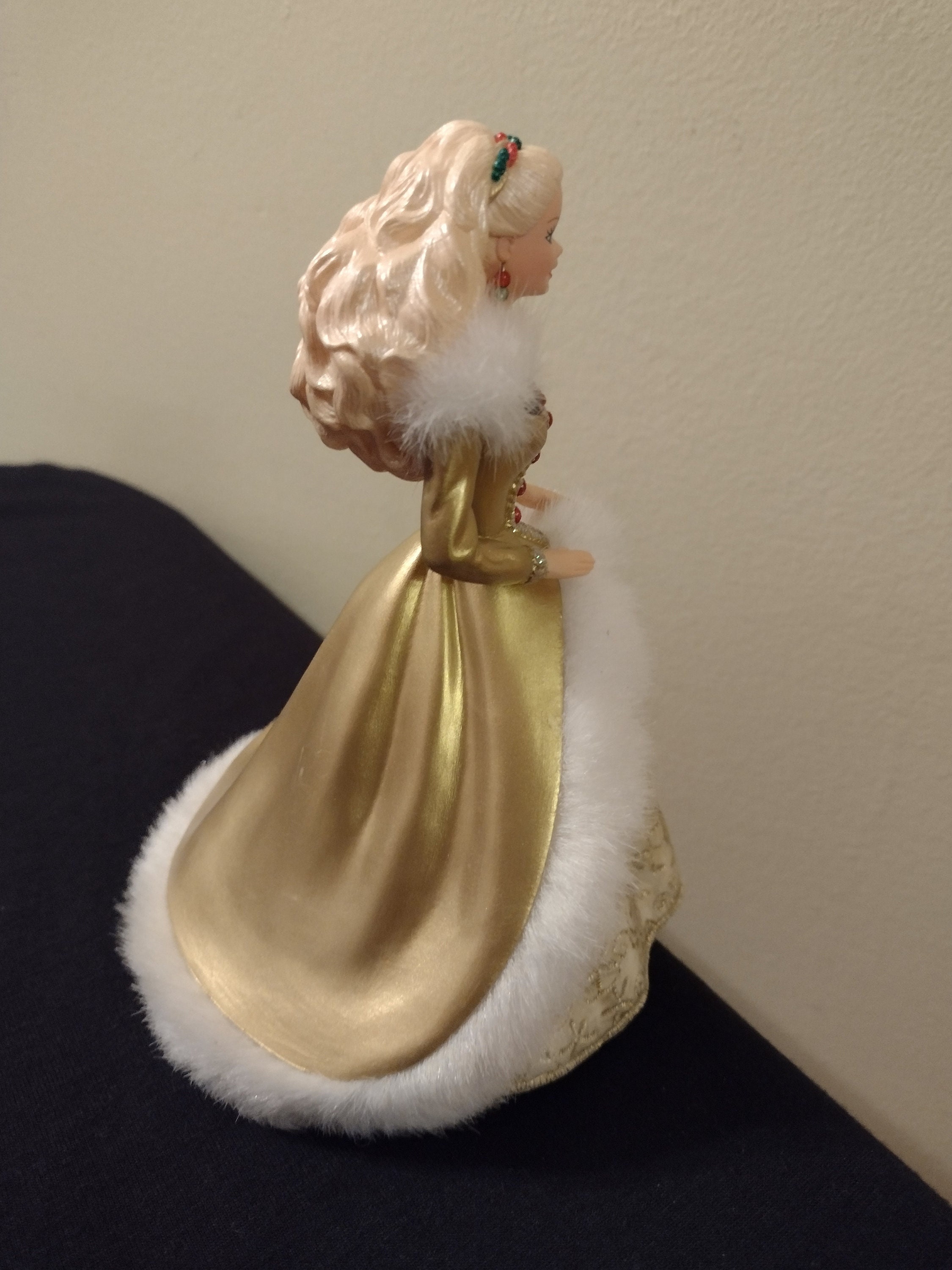 Vintage Happy Holidays Barbie. Stocking Hanger. Mattel Inc 1995 ...