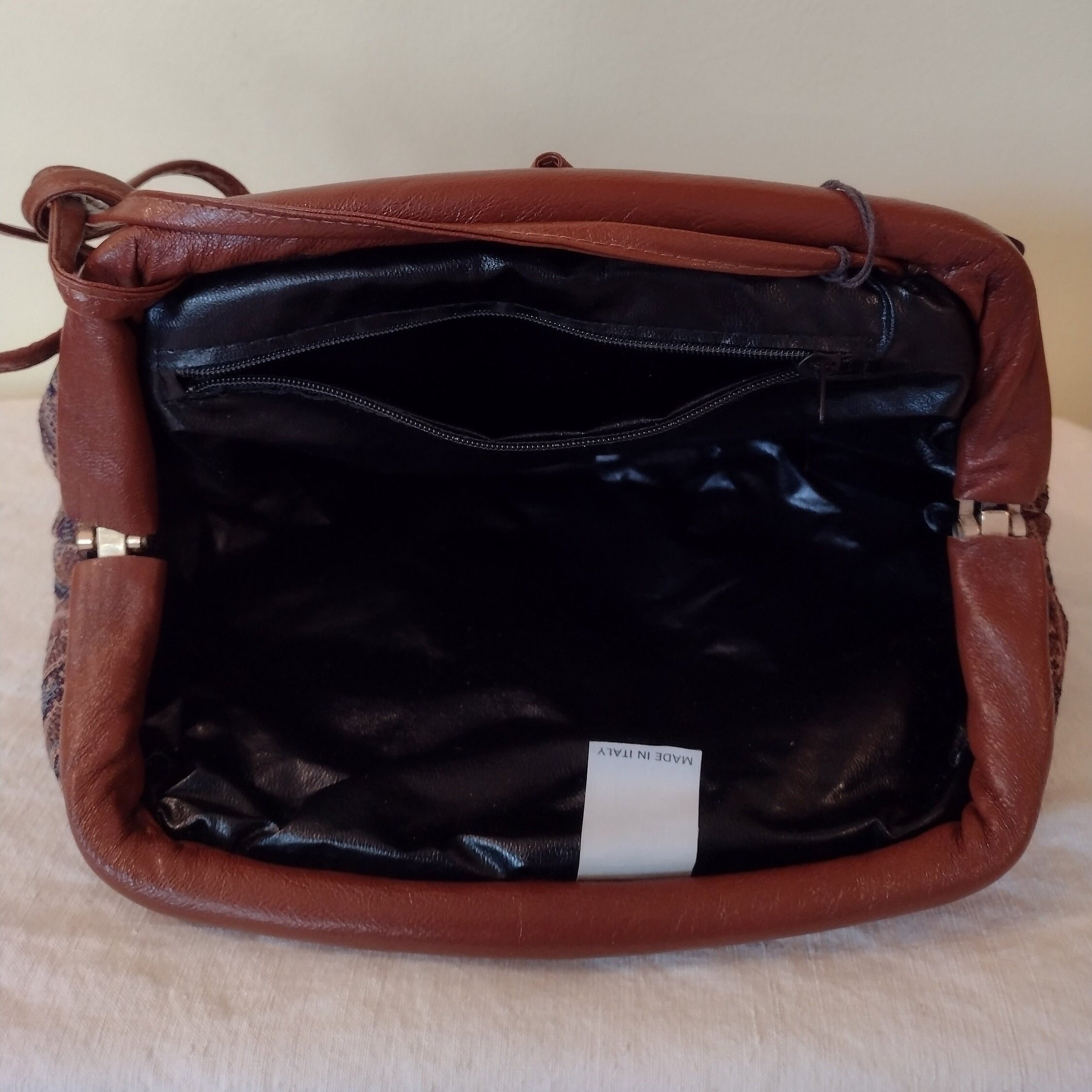 Vintage Oval RAPPI Bag With Leather Black Lining. Size 8.5" TALL, 12 ...