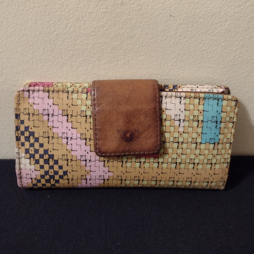 Vintage Fossil Bifold Leather Wallet. Size 7" Long, 3.5" Wide. - Etsy