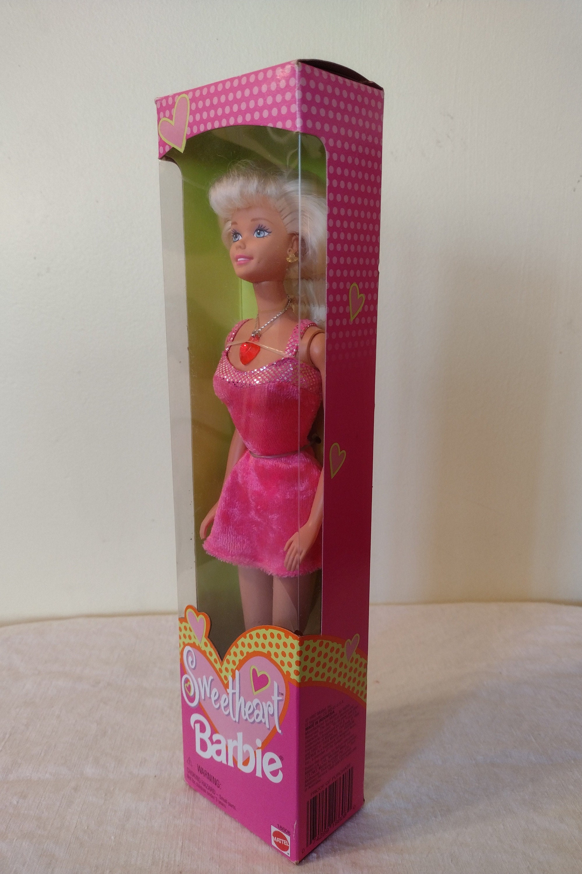 Vintage SWEETHEART BARBIE Doll. Mattel 1997. Dress in Pink. Barbie Wear ...