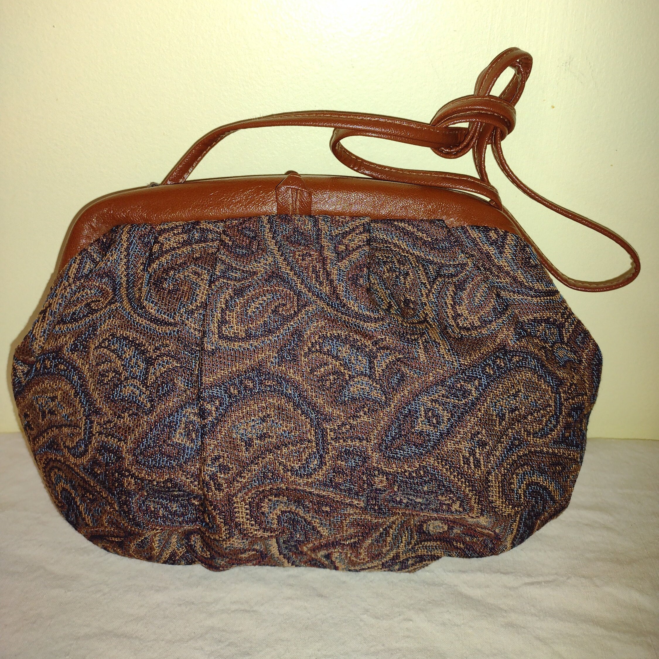 Vintage Oval RAPPI Bag With Leather Black Lining. Size 8 TALL, 12 Wide ...