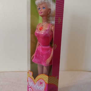 Vintage SWEETHEART BARBIE Doll. Mattel 1997. Dress in Pink. Barbie Wear ...