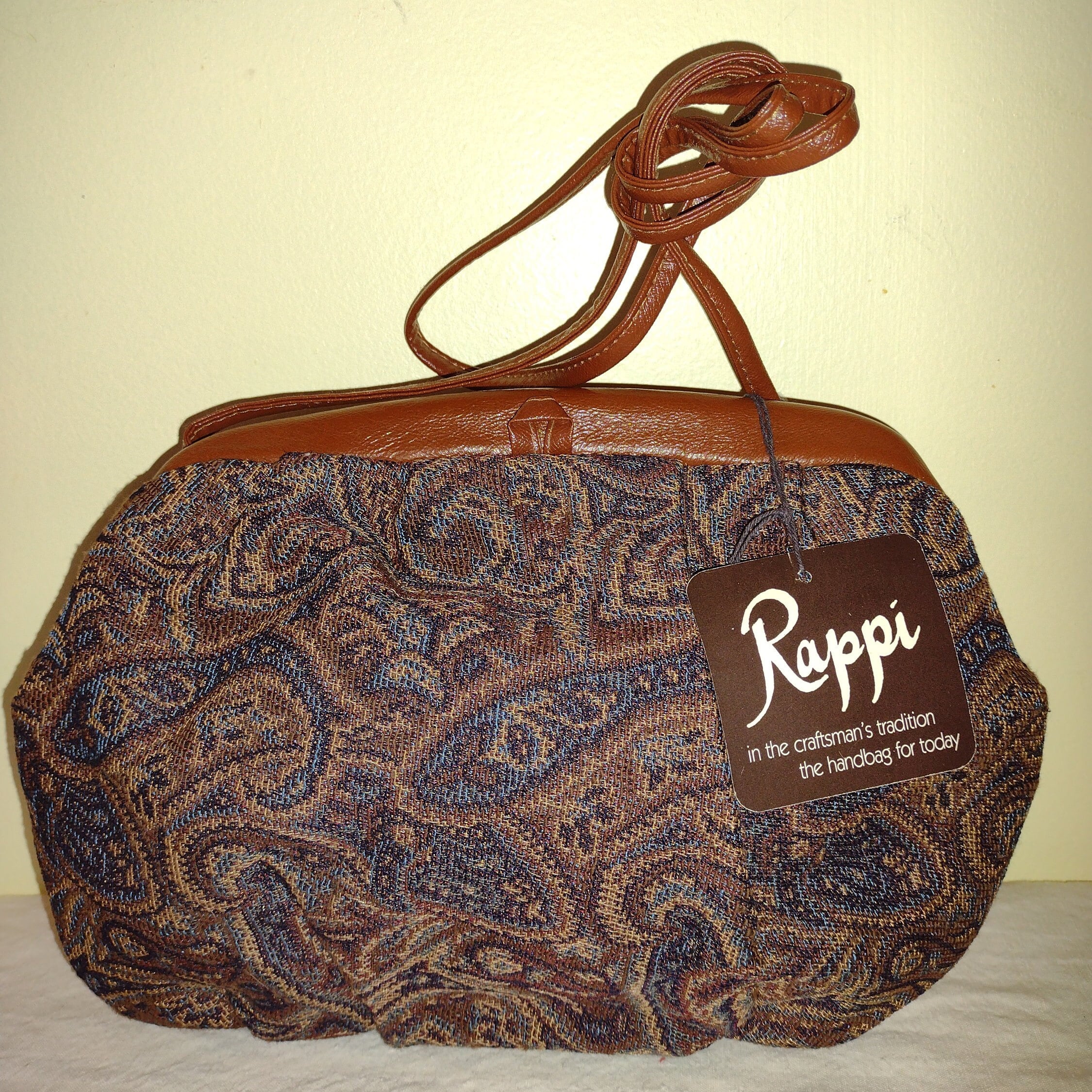 Vintage Oval RAPPI Bag With Leather Black Lining. Size 8 TALL, 12 Wide ...
