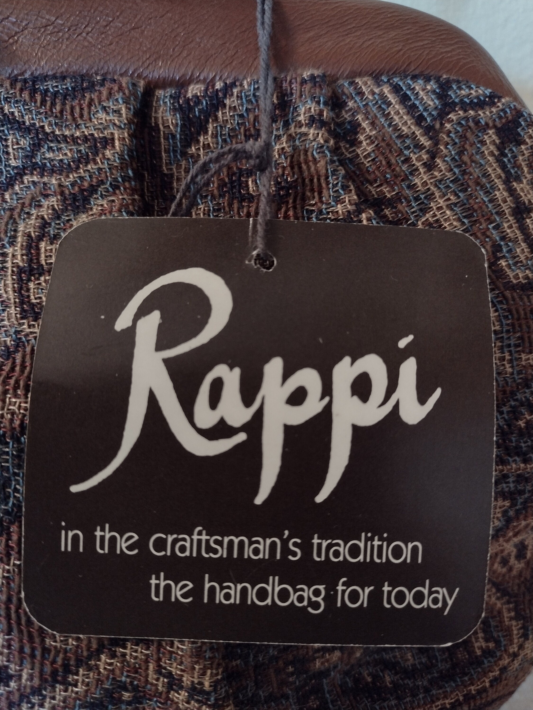 Vintage Oval RAPPI Bag With Leather Black Lining. Size 8.5" TALL, 12 ...