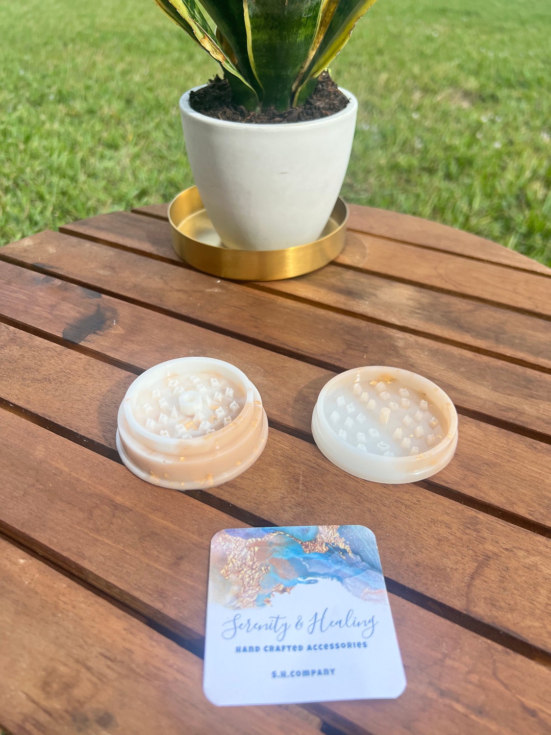 Tan & White Grinder - Etsy