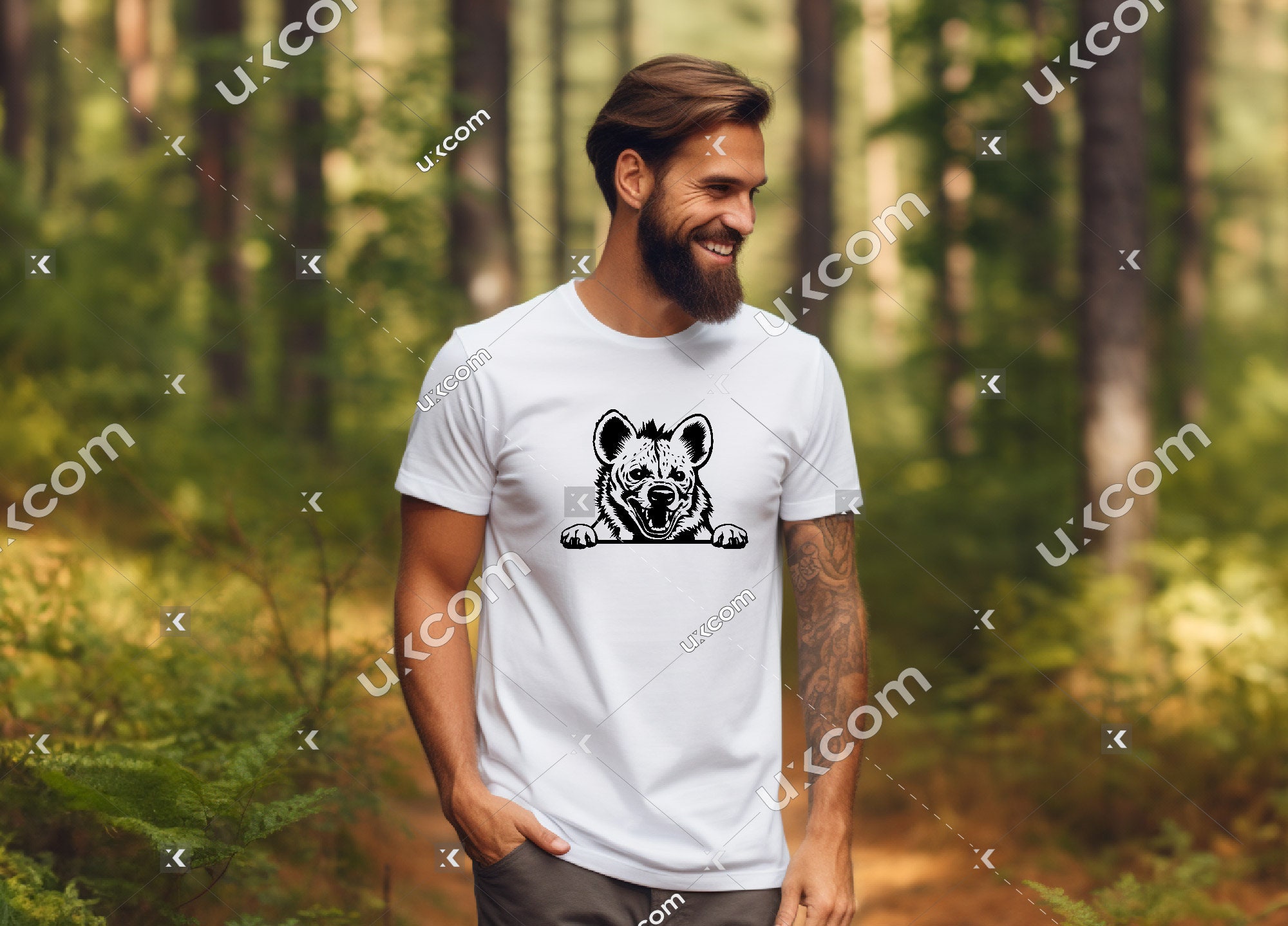 Hyena Peeking Svg Spotted Hyena Cut File Cricut Hyena Clipart Tshirt ...