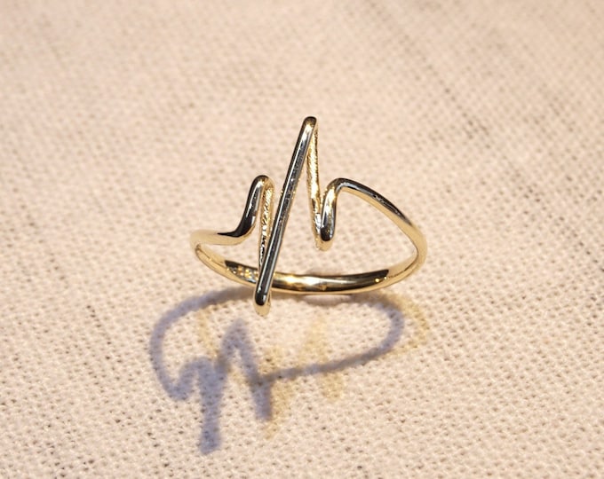 14k Solid Gold Rhythm Ring, Heartbeat Ring, Unique Love Ring, Zigzag ...
