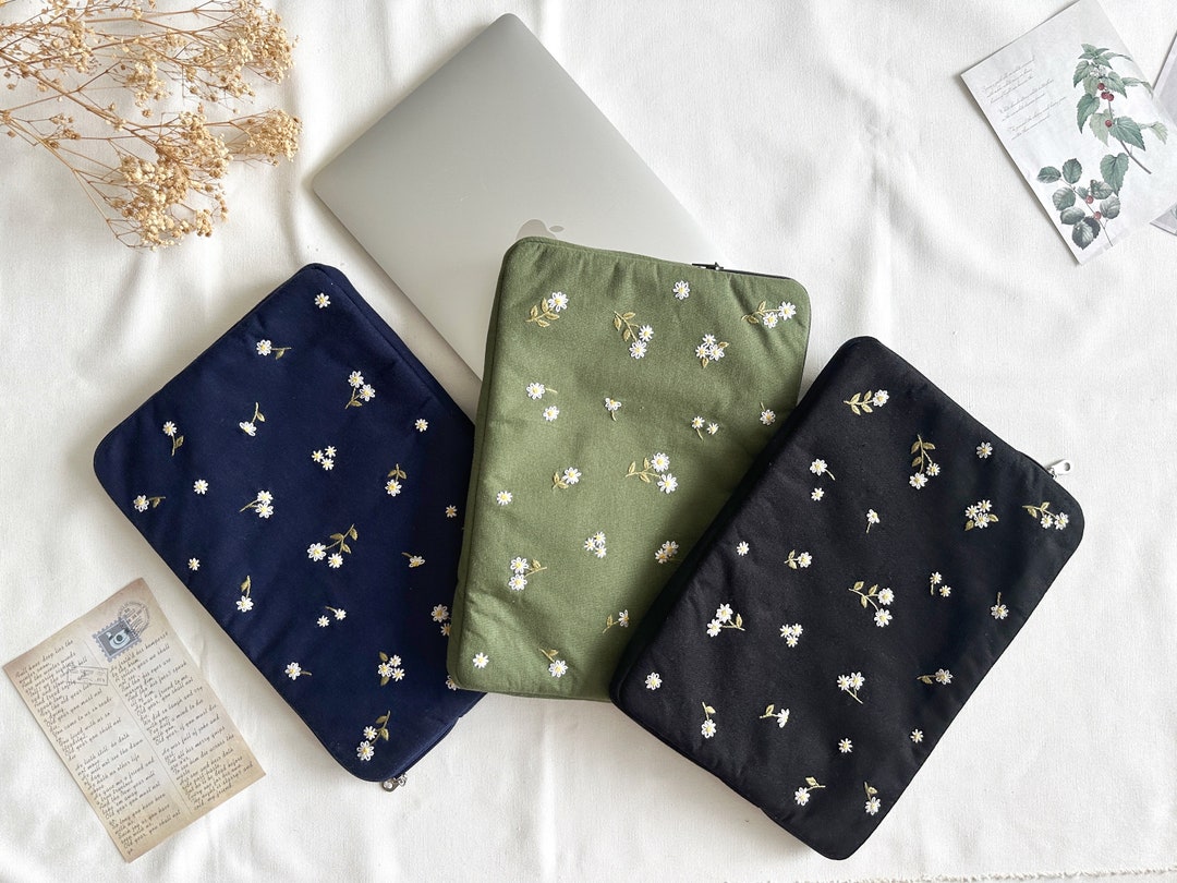 Hand-embroidered Laptop Cover, Cute Laptop Sleeves, Small Daisies ...