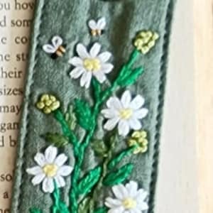 Floral Embroidered Bookmark, Cute Handmade Flower Bookmark, Linen Hand ...