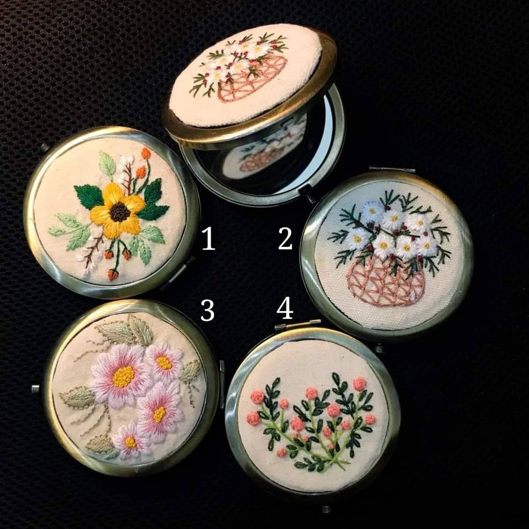 Floral Embroidered Compact Mirror, Vintage Makeup Mirror, Gift for Her ...