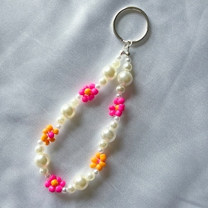 Coconut Girl Aesthetic Flower Keychain - Etsy
