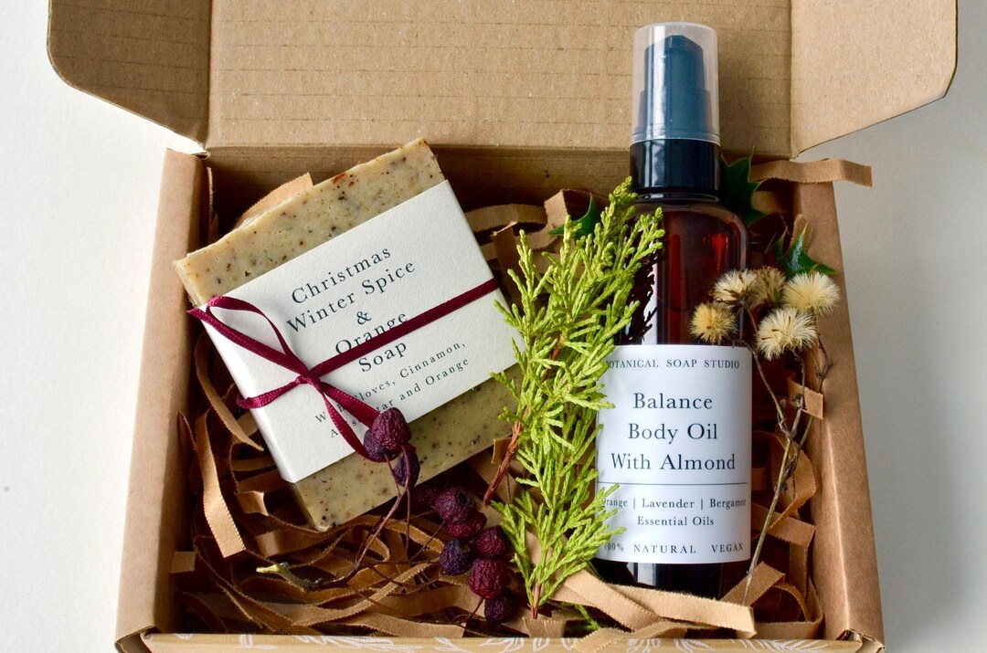 Natural Christmas Gift Set | Body Oil + Handmade Soap - Etsy