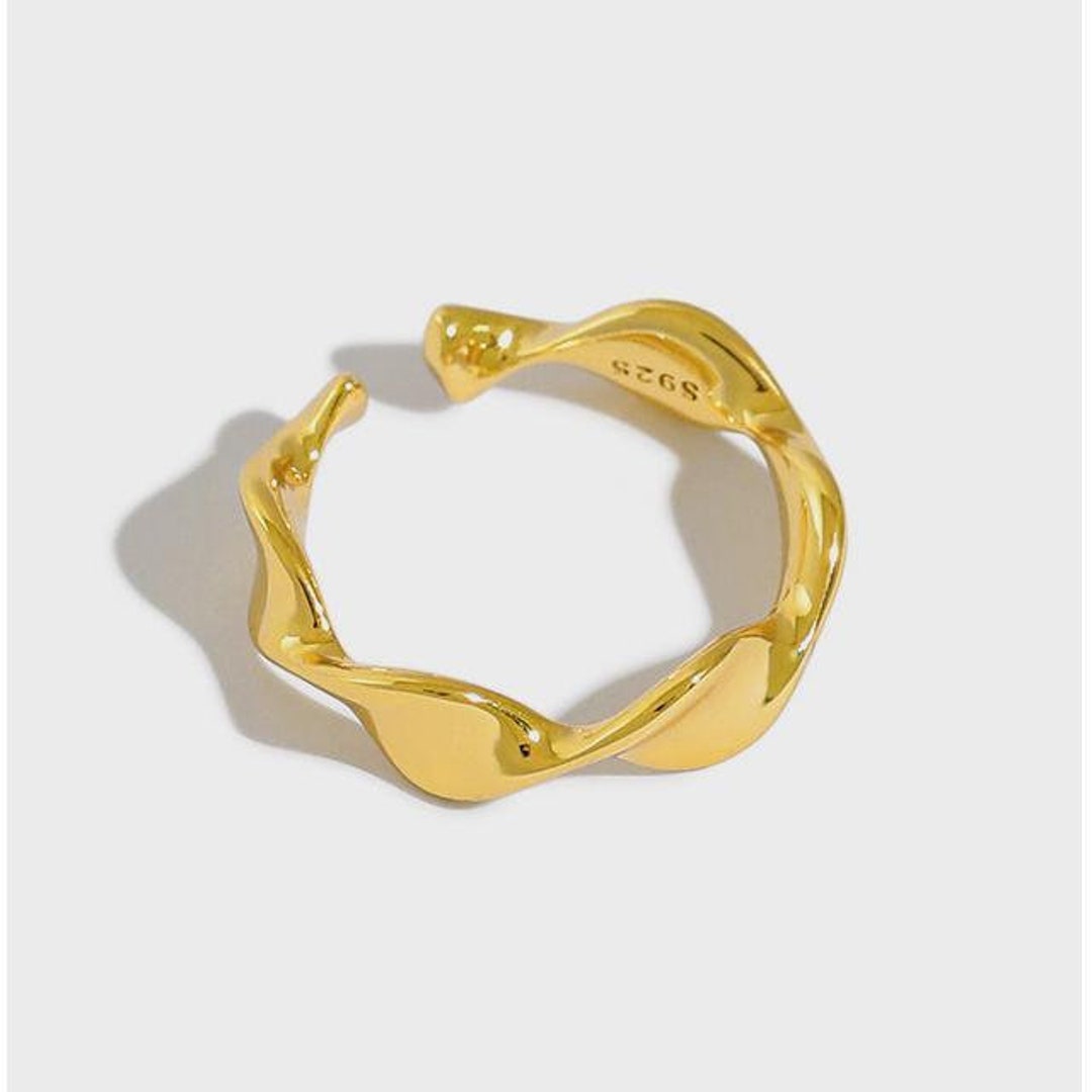 Gold Mobius Twist Ring Sterling Silver Open Ring Dainty - Etsy Canada
