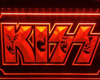 Kiss Lamp - Etsy