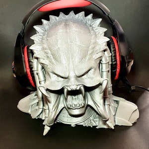 Predator Headphone Stand / Gaming Headset Bust / Home Office Desk Decor ...