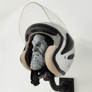 Helmet Wall Mount / Hanger Kratos God of War Adult Version Exclusive ...