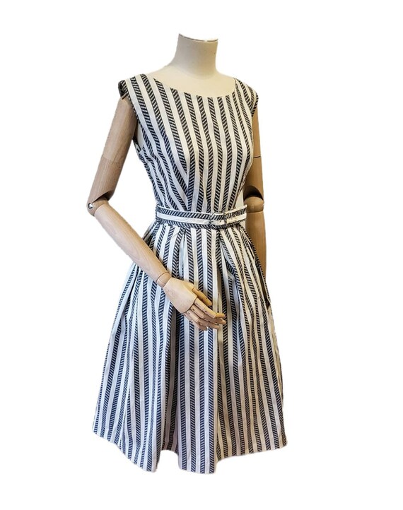 Vintage 1950s new look fit and flare dress 50s white … - Gem