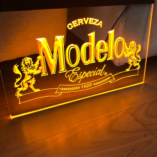 Modelo Neon Sign - Etsy