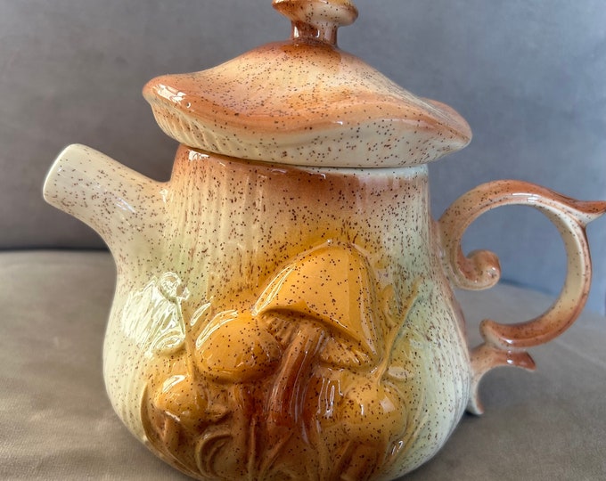 Vintage Collectible Arnels Teapot. - Etsy