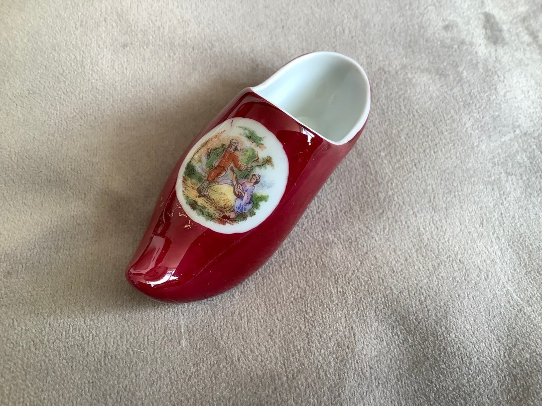 Miniature Limoges ‘lucky Shoe’. (L) - Etsy
