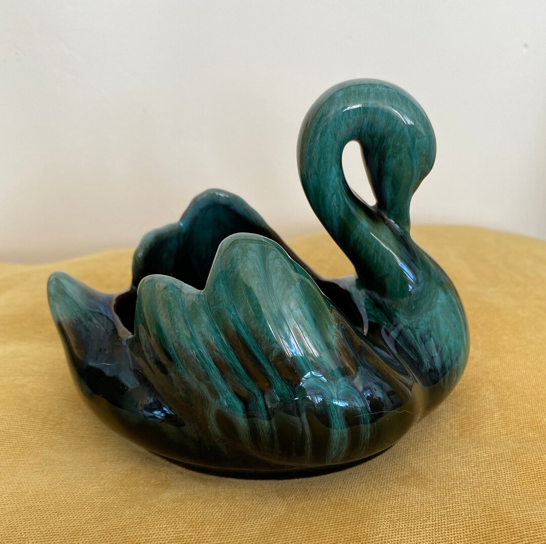 Blue Mountain Pottery Swan Dish (147) - Etsy