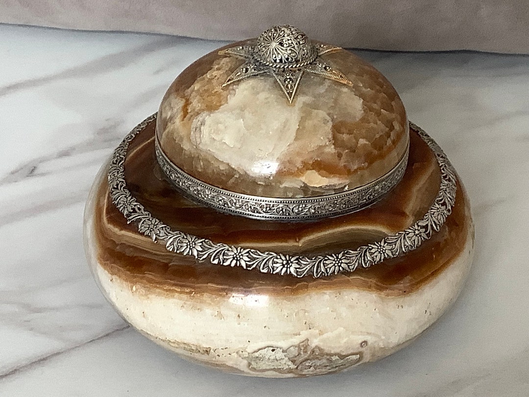 Vintage Middle Eastern Pot (Q) - Etsy
