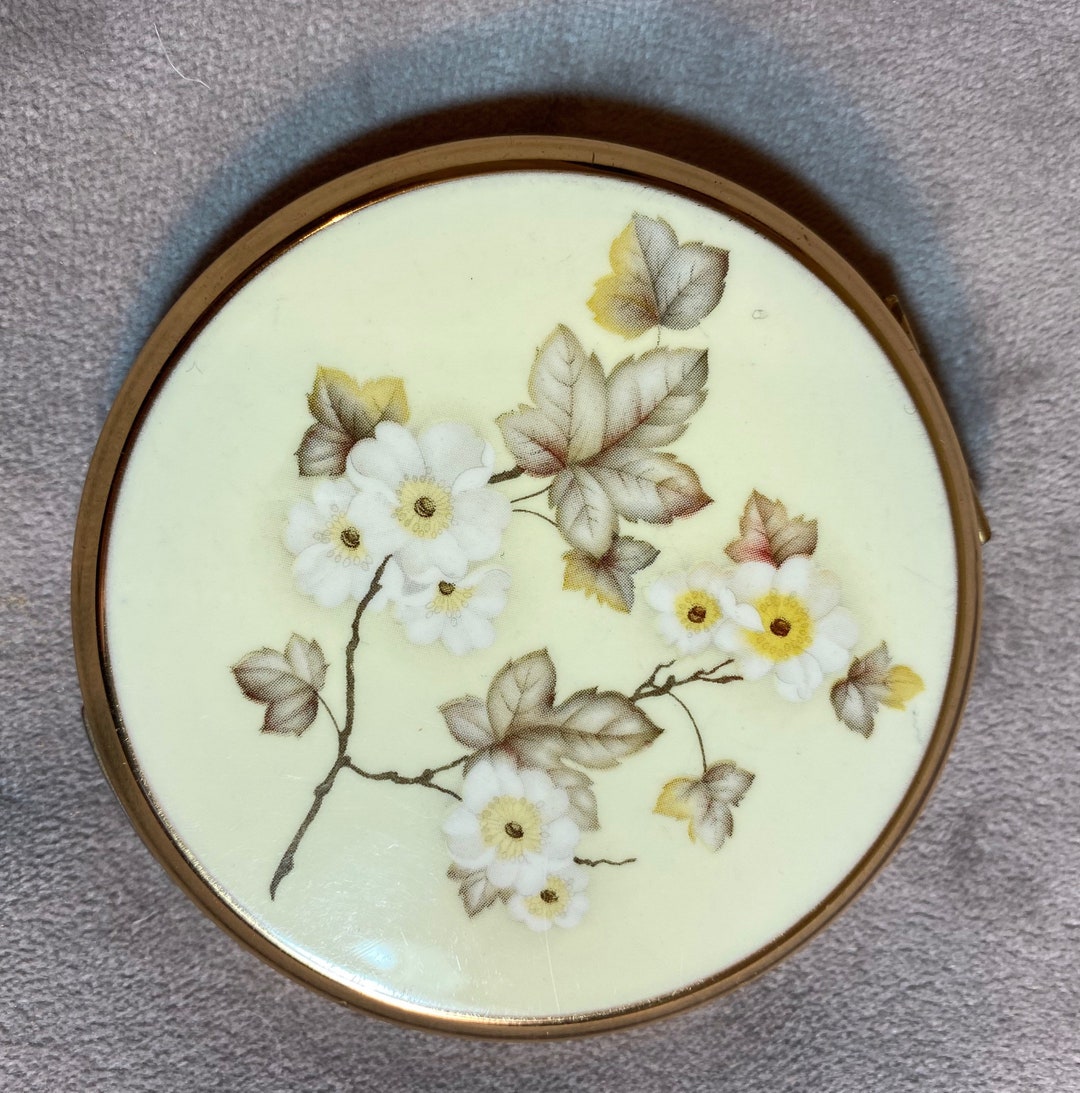 1970s Stratton Compact (JD) - Etsy