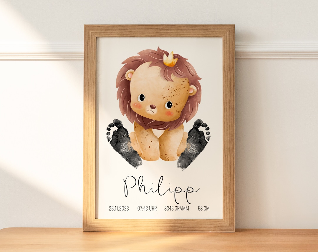 Babygeschenk Löwe personalisiert Geschenk Fußabdruck Wandbild Baby ...