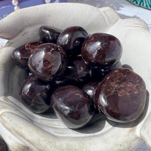 Star Garnet Tumbles With Asterism | Madagascar Crystal - Etsy
