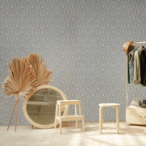 Embossed Wallpaper Victorian Vintage Damask Gray Gold Brass Metallic ...