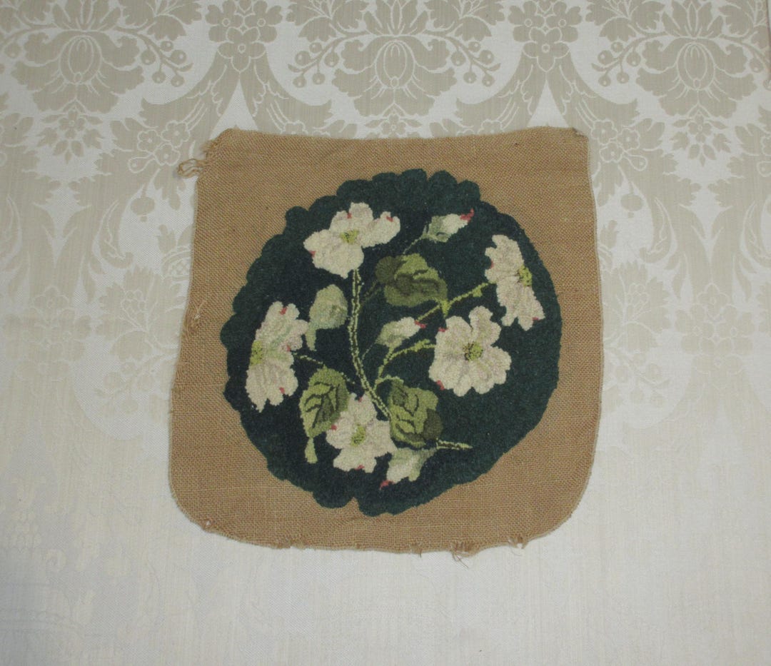 Vintage Green White Floral Rustic Prairie Farmhouse Wool Hooked Rug ...