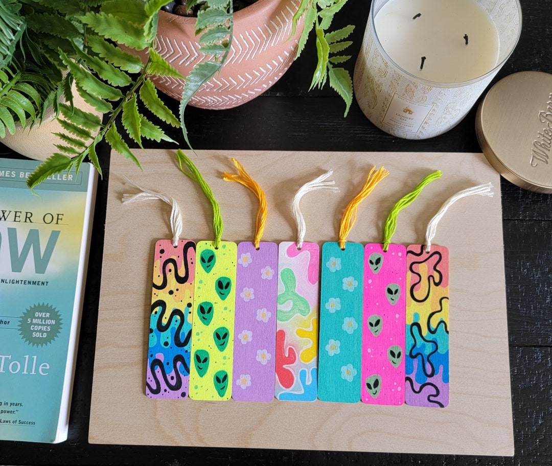 Hand Painted Wooden Bookmarks! Book Lover's Trippy Aliens Aesthetic ...