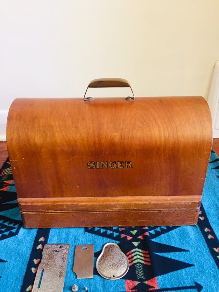 Singer Sewing Machine Bentwood Case. 1930s Singer Wooden Case. a Few ...