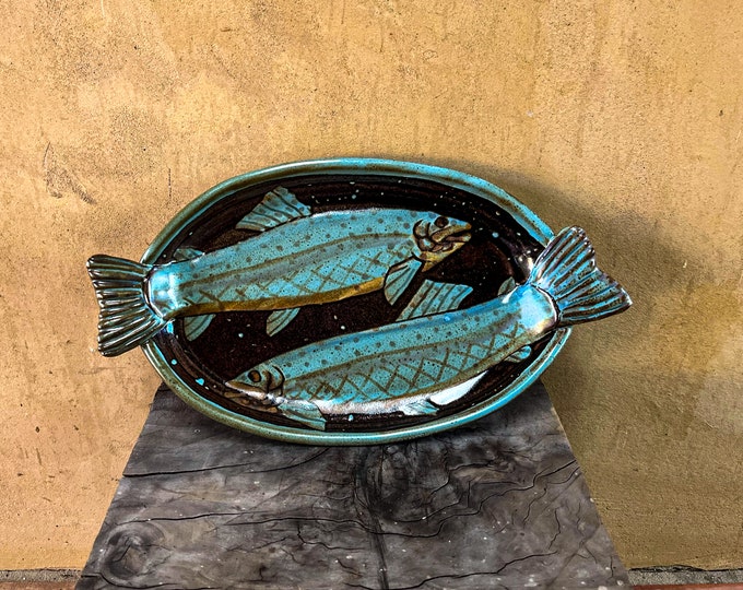 Handmade Oval Fish Platter With Hand-sculpted Fish Head and Tail - 15"l ...
