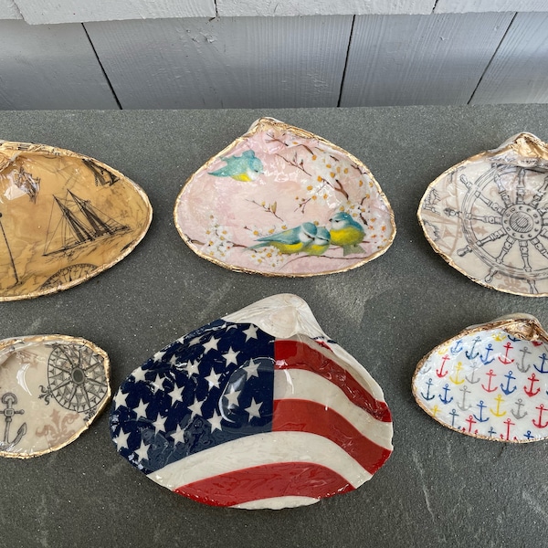 Clam Shell Ring Holder - Etsy