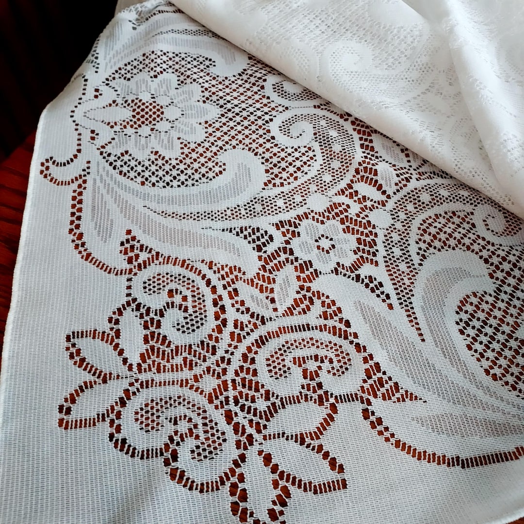 Lovely Vintage Quaker Lace Tablecloth 86x70" - Etsy