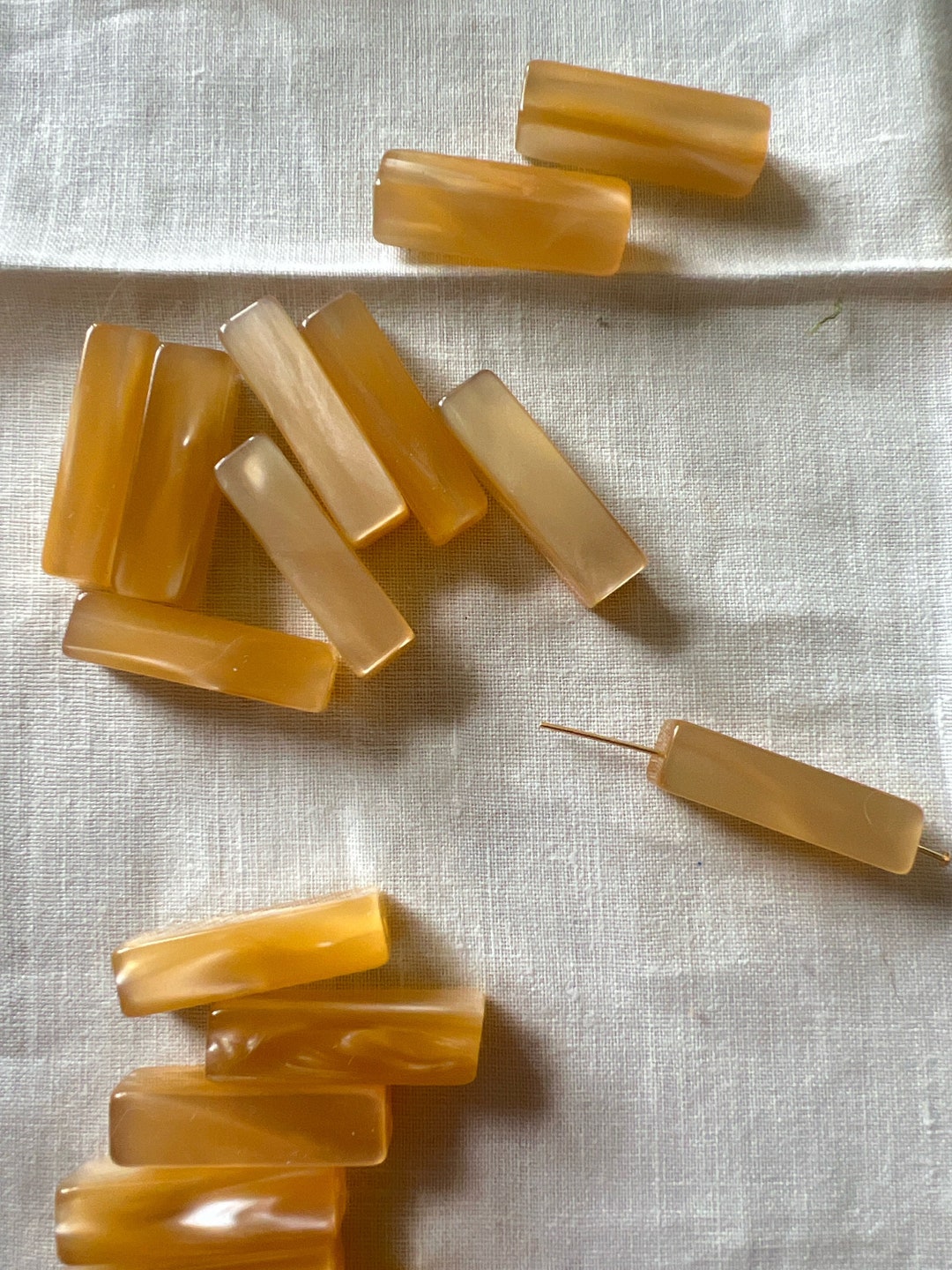 10 Vintage Butter Yellow Moonglow Large Lucite Rectangle Beads Made in ...