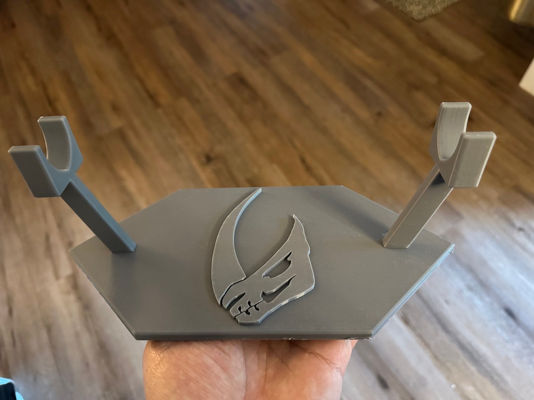 Darksaber & Blade Stand With Mythosaur - Etsy