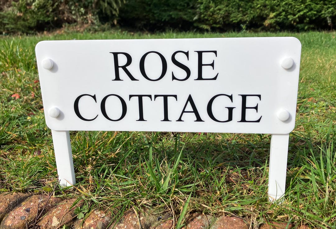 PERSONALISED / CUSTOM HOUSE Name Sign With Posts / Legs / Spikes ...