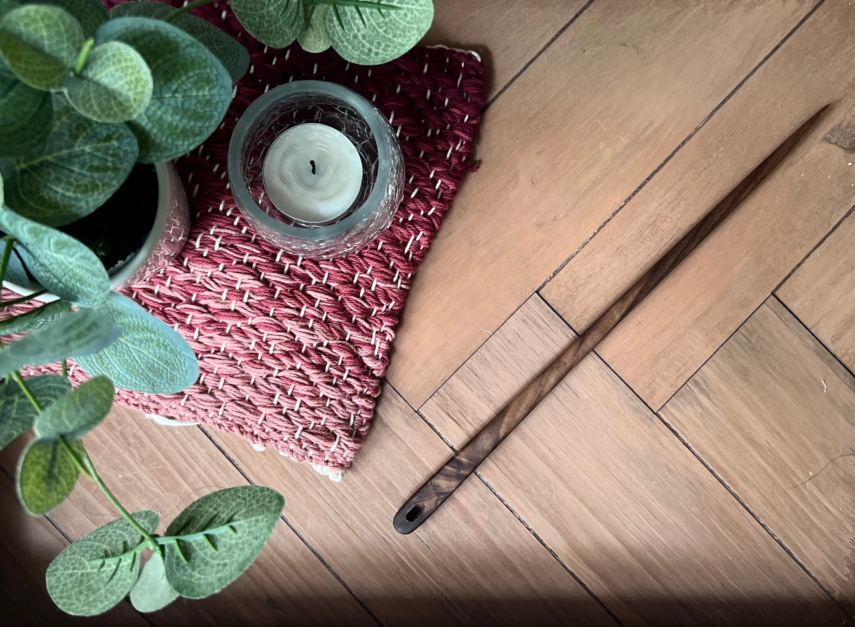 Hand-carved WALNUT Wooden Tapestry Needle / Weaving Tool - Etsy