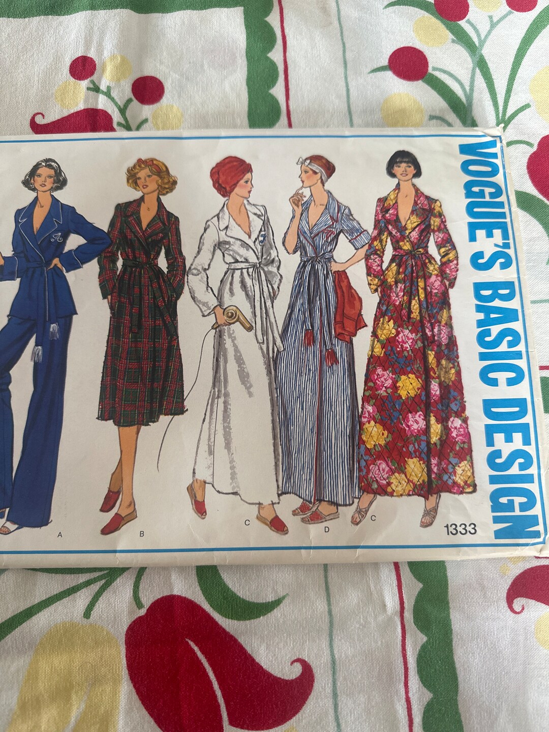 Vogue’s Basic Design 1333 Vintage Pajama and Robe Pattern - Etsy