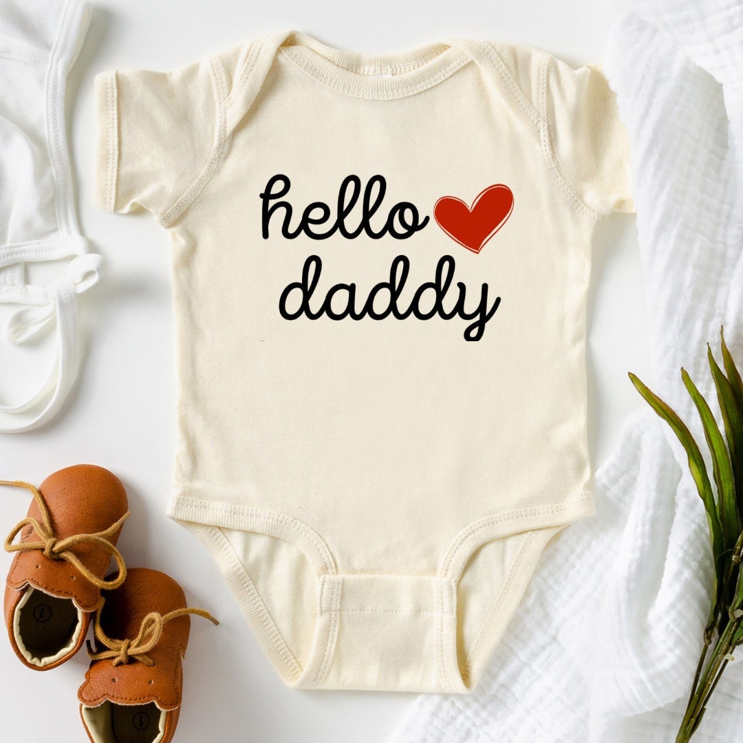 Hello Daddy Baby Announcement to Husband, Surprise Husband Announcement ...