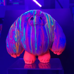 Neon Red Drip Chomp Blacklight Reactive Abominable Toys 5 Vinyl Figure ...