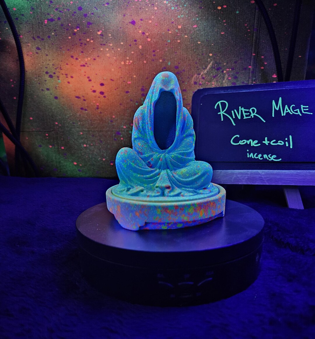 Blacklight & Glow in the Dark Cone and Coil Incense Burner - River Mage ...