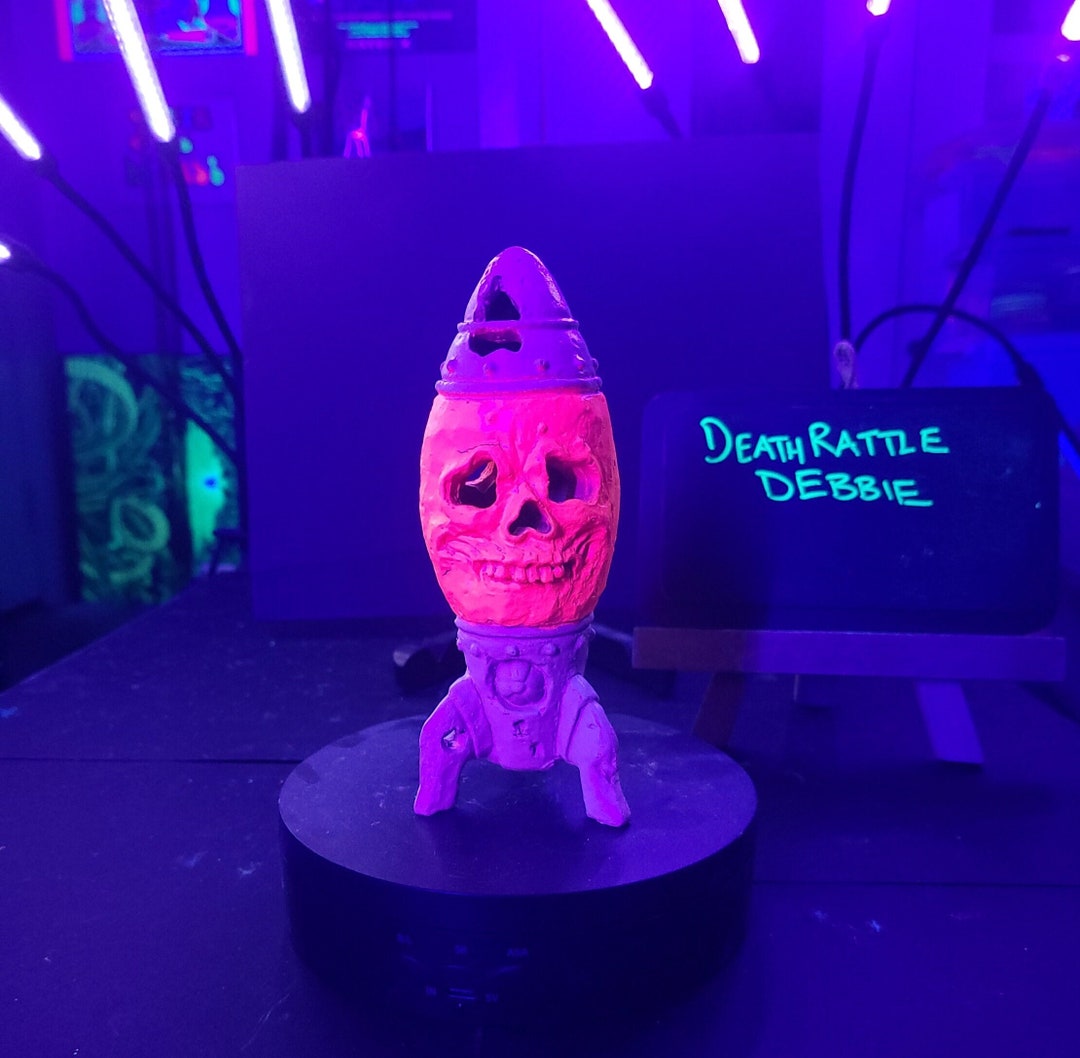 Death Rattle Debbie Blacklight & Glow in the Dark Skull Bomb Statue 6 ...