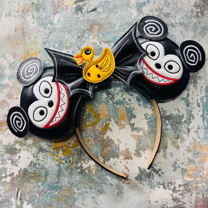 Mouse in Vampire Costume - Etsy