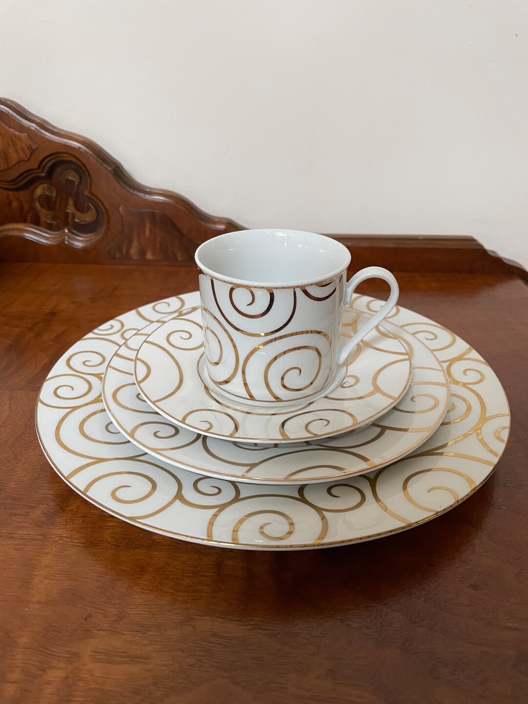 4 Pieces Place Set Pier 1 GOLD SWIRL Porcelain Dinner Plates. Salad Cup ...