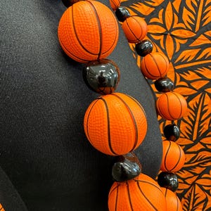 Basketball Kukui Lei - Etsy