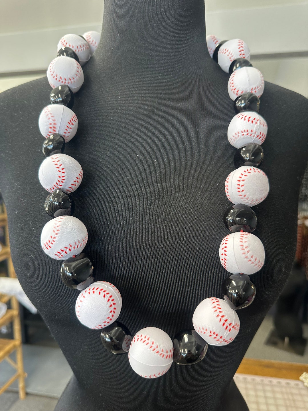Baseball Kukui Lei - Etsy