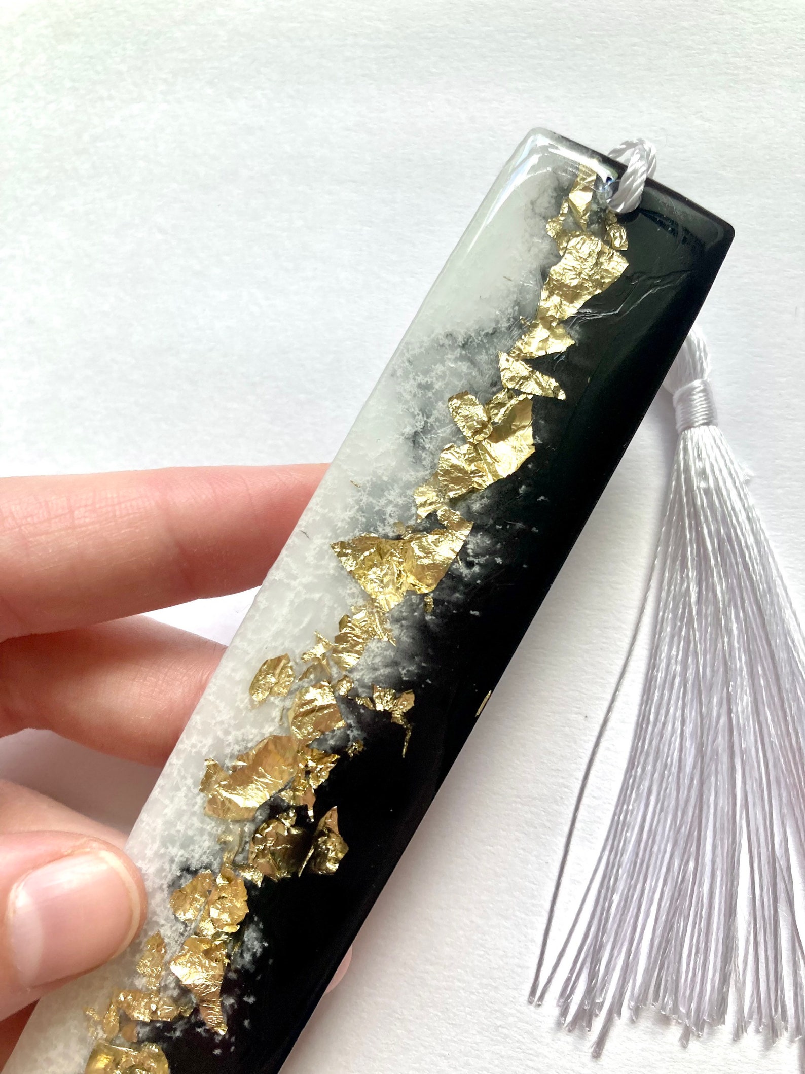 Black & White Geode Resin Bookmarks Gold Leaf Resin Bookmark - Etsy